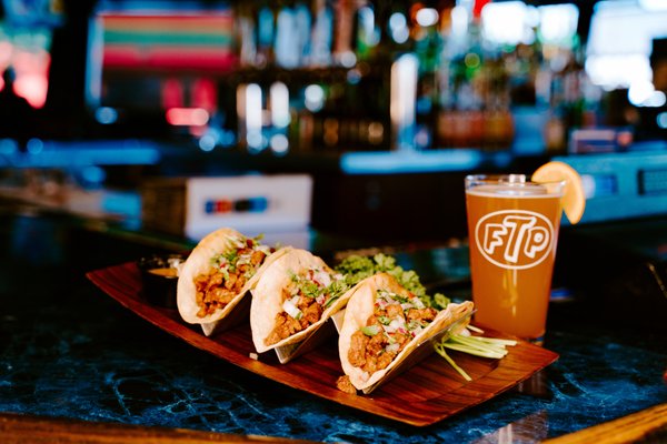 FLOWING TIDE PUB 9 - Updated December 2025 - 161 Photos & 129 Reviews ...