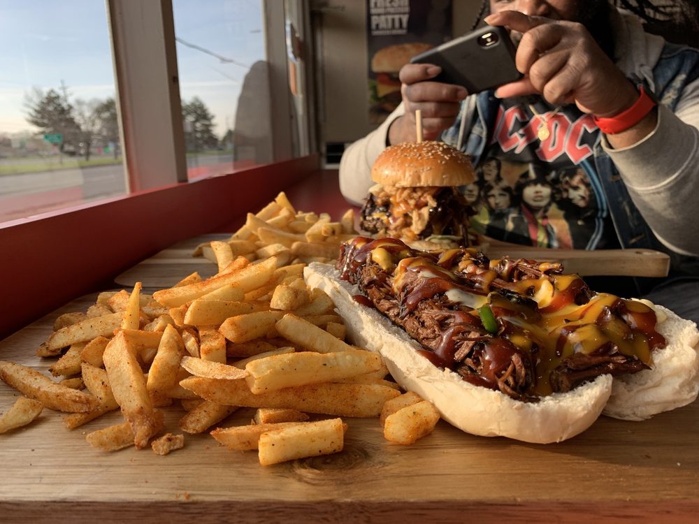 BURGER SHACK - 81 Photos & 67 Reviews - 8606 N Telegraph Rd, Dearborn ...