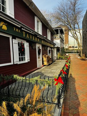 THE TAVERN - Updated January 2026 - 151 Photos & 290 Reviews - 220 E ...