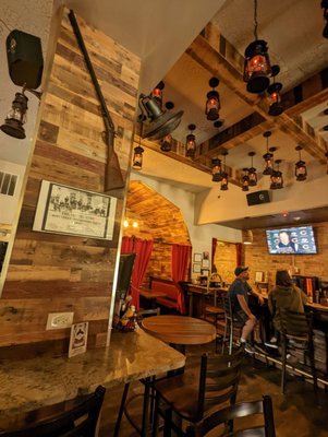 STAGECOACH - Updated January 2026 - 88 Photos & 134 Reviews - 1028 S ...