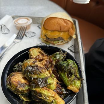 GRINDHOUSE KILLER BURGERS - Updated August 2024 - 1138 Photos & 1271 ...