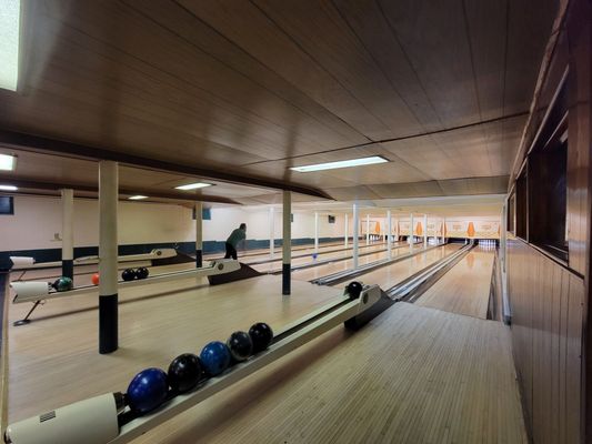 FALCON BOWL - Updated November 2025 - 30 Photos & 17 Reviews - 801 E ...