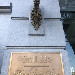 GRILL 225 - Updated October 2025 - 470 Photos & 456 Reviews - 225 E Bay ...