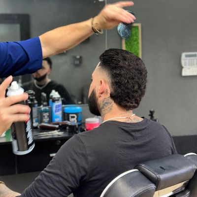 WOW LOOK BARBER SHOP - Updated April 2026 - 16 Photos - 2412 Gessner Rd ...