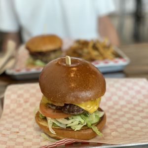 LSA BURGER - 941 Photos & 1222 Reviews - 113 W Hickory St, Denton ...