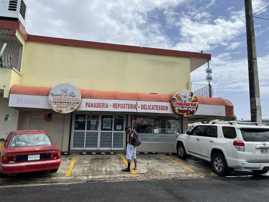 LA NUEVA MALLORCA - Updated November 2024 - San Patricio Ave 877, San ...