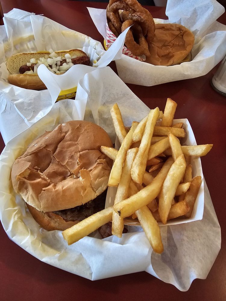 THEO’S DRIVE-IN - Updated January 2025 - 60 Photos & 78 Reviews - 2626 ...