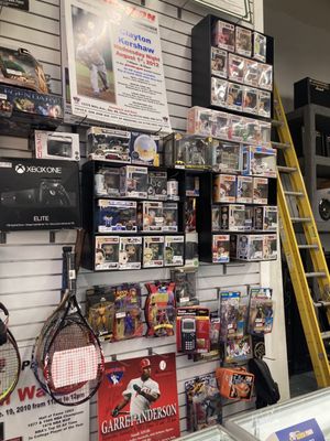 AZUSA MEGA PAWN - Updated October 2025 - 21 Photos & 56 Reviews - 1028 ...