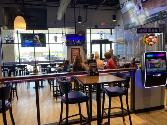 THE POST SPORTS BAR AND GRILL - Updated October 2025 - 49 Photos & 102 ...