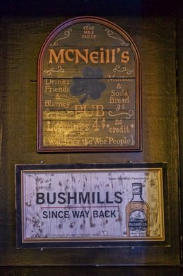 LIZZIE MCNEILL’S IRISH PUB - 149 Photos & 295 Reviews - 400 N McClurg ...