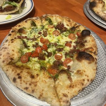 SQUARE PEG PIZZERIA & BAR - Updated April 2025 - 30 Photos & 23 Reviews ...