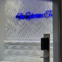 THE EPICUREAN TABLE - Updated July 2025 - 62 Photos & 27 Reviews - 9661 ...