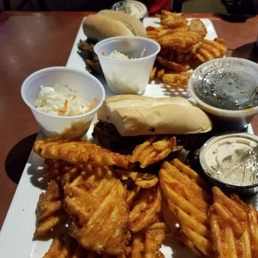 OLE PIPER FAMILY RESTAURANT AND SPORTS BAR - Updated December 2025 ...