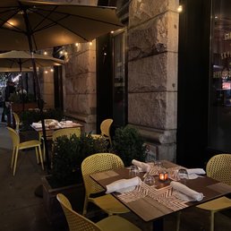 PERA SOHO - Updated July 2025 - 886 Photos & 964 Reviews - 54 Thompson ...