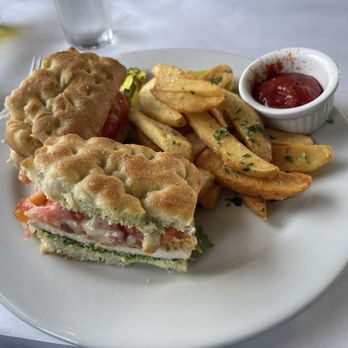 IL POSTO TRATTORIA - Updated June 2025 - 643 Photos & 711 Reviews ...