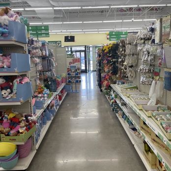 DOLLAR TREE - Updated December 2025 - 18 Photos - 2188 E 116th St ...