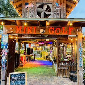 THE FISH HOLE - 34 Photos & 29 Reviews - 115 Bridge St, Bradenton Beach ...