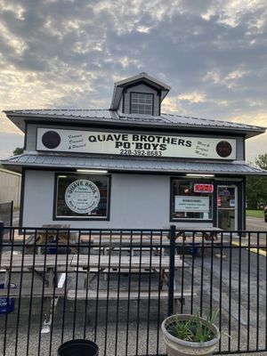 QUAVE BROTHERS PO’BOYS & MEAT MARKET - Updated December 2025 - 54 ...