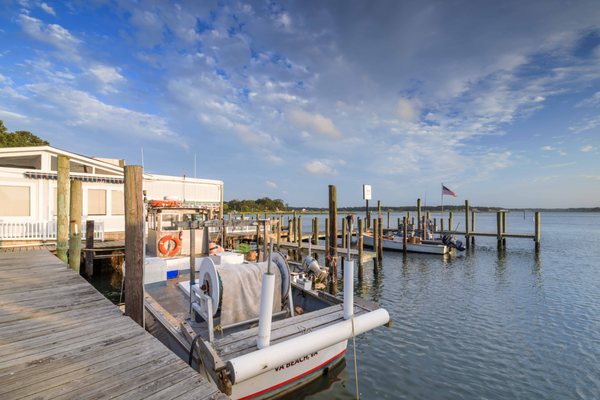 DOCKSIDE SEAFOOD MARKET - Updated July 2024 - 833 Photos & 498 Reviews ...