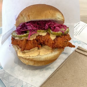 PRETTY BIRD HOT CHICKEN - SUGARHOUSE - 239 Photos & 205 Reviews - 675 E ...