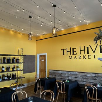 THE HIVE BAR & GRILL - Updated June 2025 - 53 Photos & 30 Reviews - 23 ...