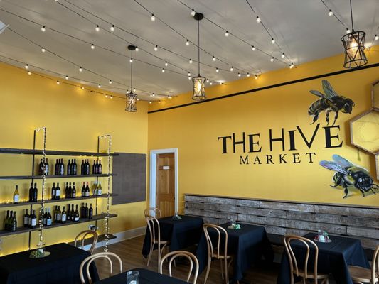 THE HIVE BAR & GRILL - Updated October 2025 - 73 Photos & 36 Reviews ...