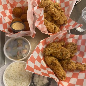 CM CHICKEN OF LOUISVILLE - Updated May 2025 - 209 Photos & 84 Reviews ...