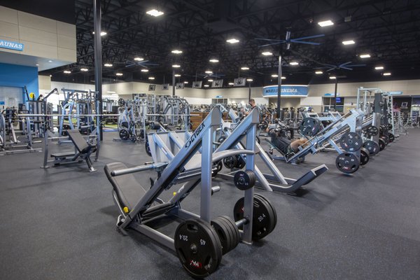 EŌS FITNESS - Updated June 2026 - 89 Photos & 102 Reviews - 1727 W ...