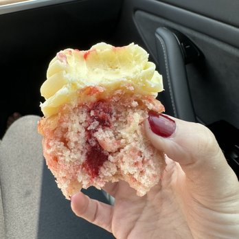 8 SISTERS BAKERY - Updated November 2024 - 115 Photos & 120 Reviews ...