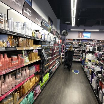 SALON CENTRIC - Updated December 2025 - 16 Reviews - 372 S Pickett St ...