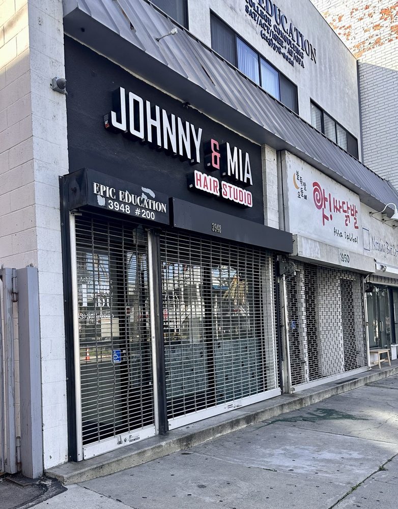 JOHNNY & MIA HAIR STUDIO - Updated June 2025 - 36 Photos & 68 Reviews ...