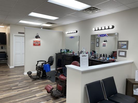 VINTAGE BARBER SHOP - Updated May 2026 - 26 Photos - 1653 N Lebanon St ...