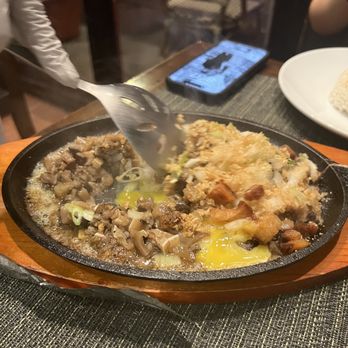 GRILL 21 - Updated May 2025 - 868 Photos & 608 Reviews - 346 E 21st St ...