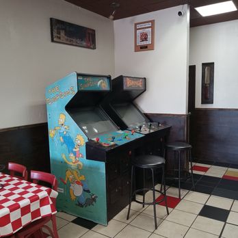 GOOMBA’S PIZZERIA - Updated October 2025 - 190 Photos & 275 Reviews ...