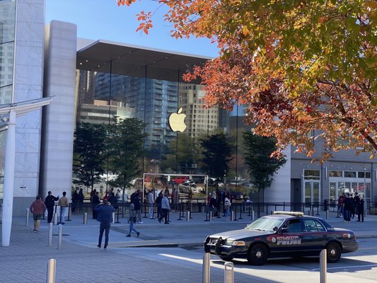 APPLE LENOX SQUARE - 72 Photos & 288 Reviews - 3393 Peachtree Rd NE ...