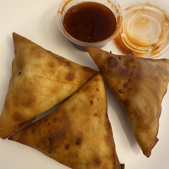 THE SAMOSA HOUSE - Updated June 2025 - 100 Photos & 90 Reviews - 109 ...