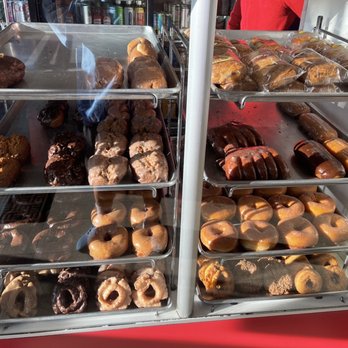 DICK’S DONUTS - Updated February 2025 - 40 Photos & 142 Reviews - 3417 ...