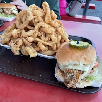 COUNTRY DRIVE-IN - Updated August 2025 - 81 Photos & 87 Reviews - 1455 ...