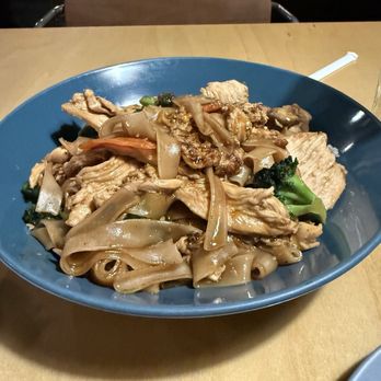 SEA THAI RESTAURANT - Updated December 2025 - 667 Photos & 567 Reviews ...