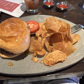 TAVERN IN THE SQUARE - Updated January 2026 - 212 Photos & 265 Reviews ...