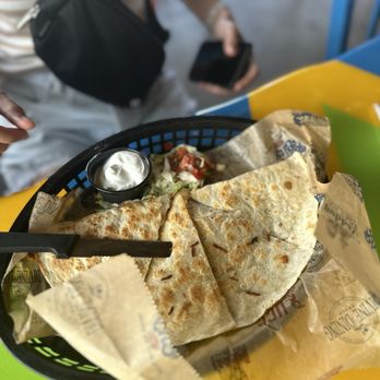 NACHO HIPPO - Updated October 2025 - 597 Photos & 744 Reviews - 850 N ...