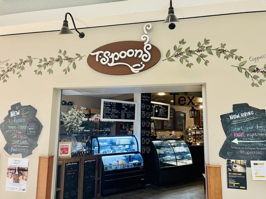 TSPOONS - Updated October 2025 - 20 Photos & 35 Reviews - 201 S Clinton St, Iowa City, Iowa ...