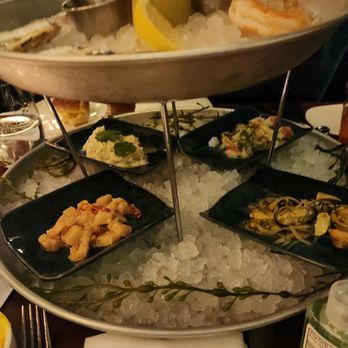 SUMMIT HOUSE - Updated February 2025 - 293 Photos & 301 Reviews - 395 ...