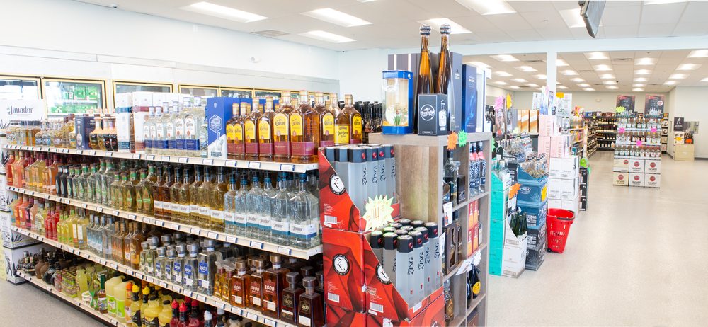 PRIMOS LIQUORS - Updated July 2024 - 24 Photos - 450 Haverhill St ...