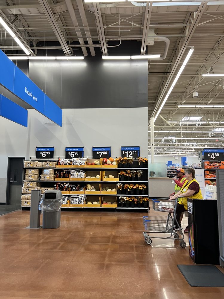 WALMART SUPERCENTER - Updated August 2024 - 40 Photos & 25 Reviews ...