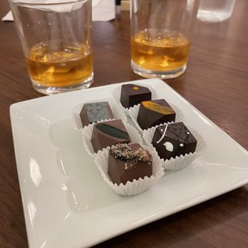 VENTURE CHOCOLATE AND WINE - Updated December 2025 - 52 Photos & 33 ...