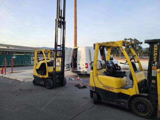 J J LIFT FORKLIFT REPAIR - Updated December 2025 - 20 Photos & 17 ...