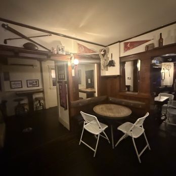 PIGNIC PUB & PATIO - Updated December 2025 - 688 Photos & 276 Reviews ...