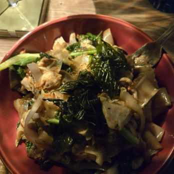 LEDU THAI - Updated December 2024 - 211 Photos & 67 Reviews - 915 N 5th ...