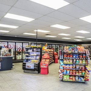 WALMART SUPERCENTER - Updated December 2025 - 1650 Washington St, Pella ...